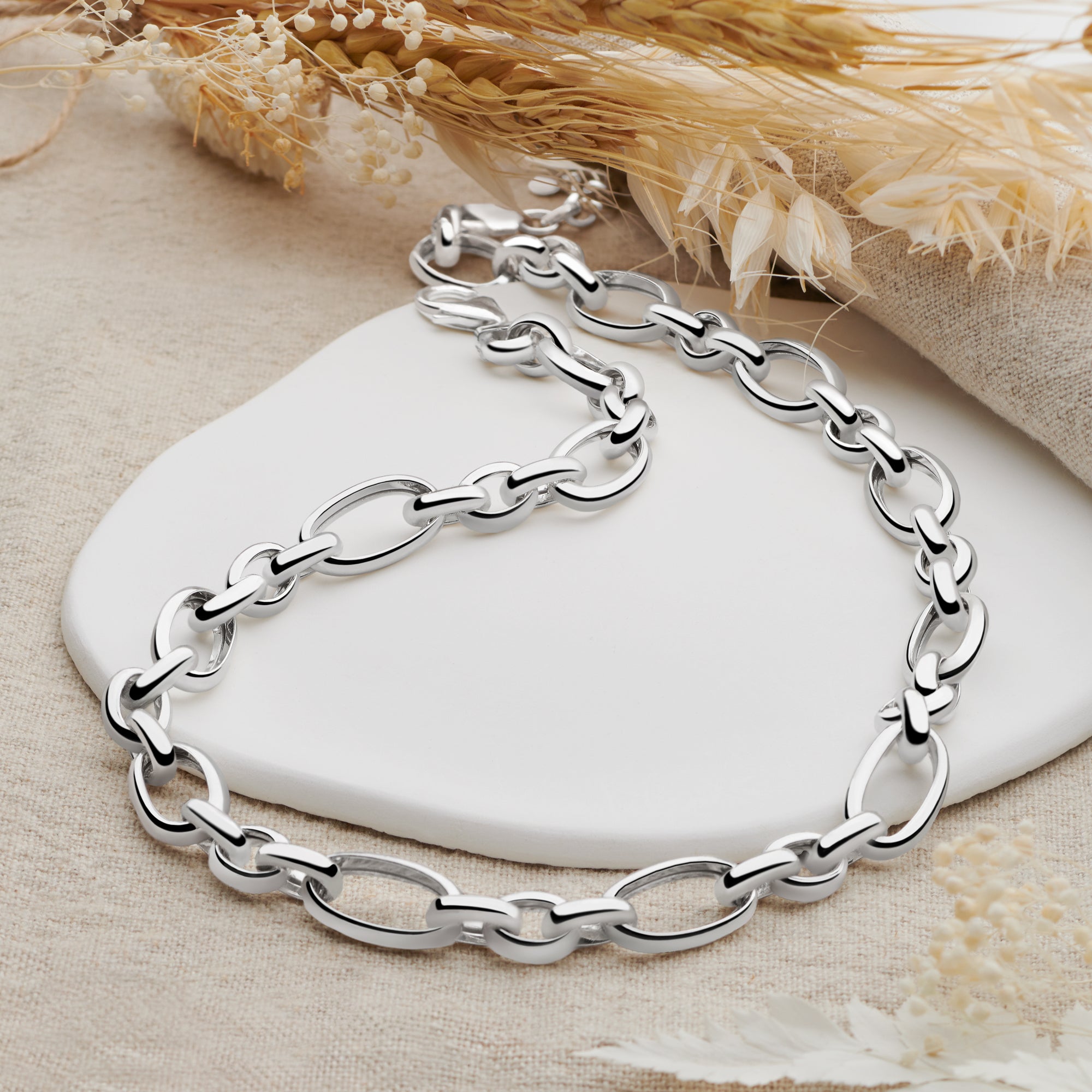 Valencia Links Chain – Silver by Mail